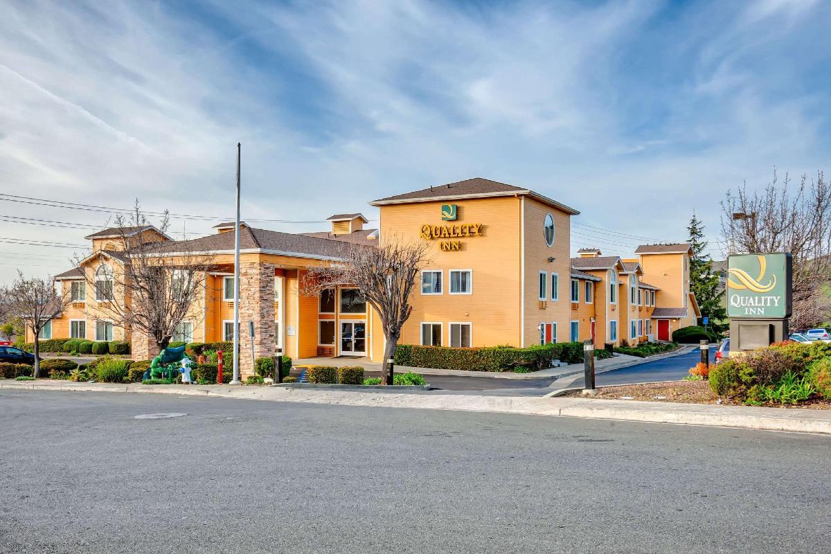 Quality Inn Near Six Flags Discovery Kingdom-Napa Valley - KKday