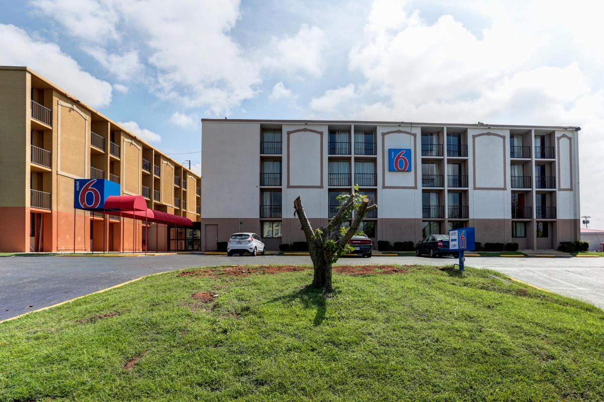 Motel 6 Jackson, TN - KKday