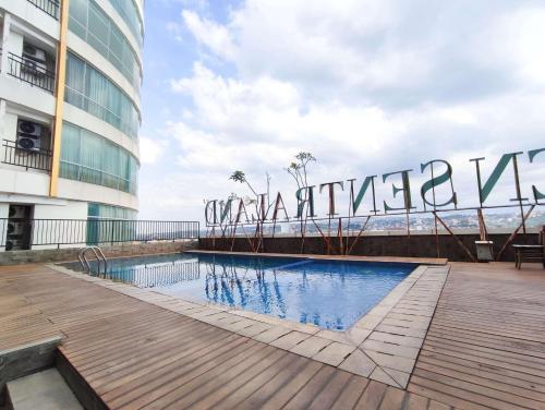 Cozy Living Studio Sentraland Semarang By Travelio - KKday