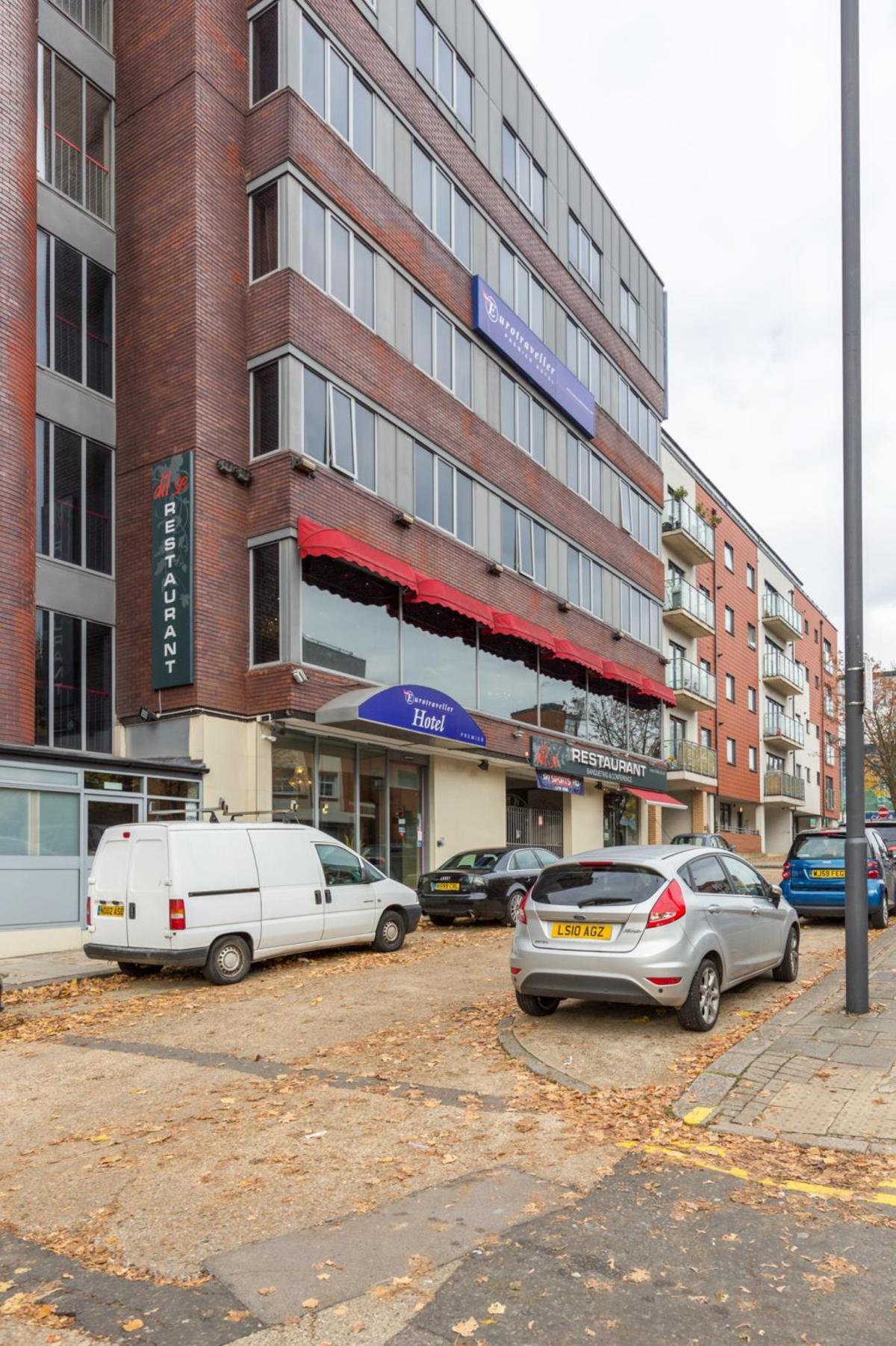 Eurotraveller Hotel Premier @ Harrow - KKday