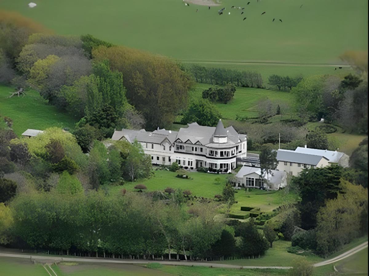 Highden Manor Estate Boutique Hotel - KKday