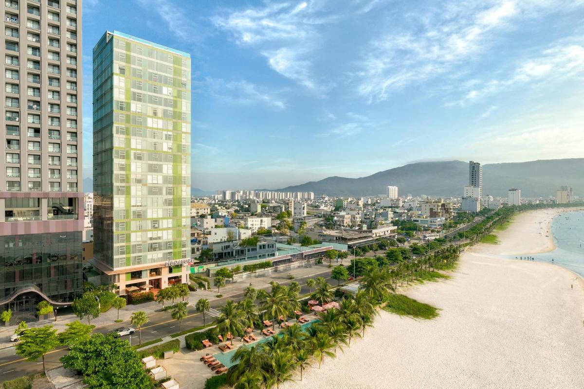 Signature by M Village Beachfront Hotel - KKday