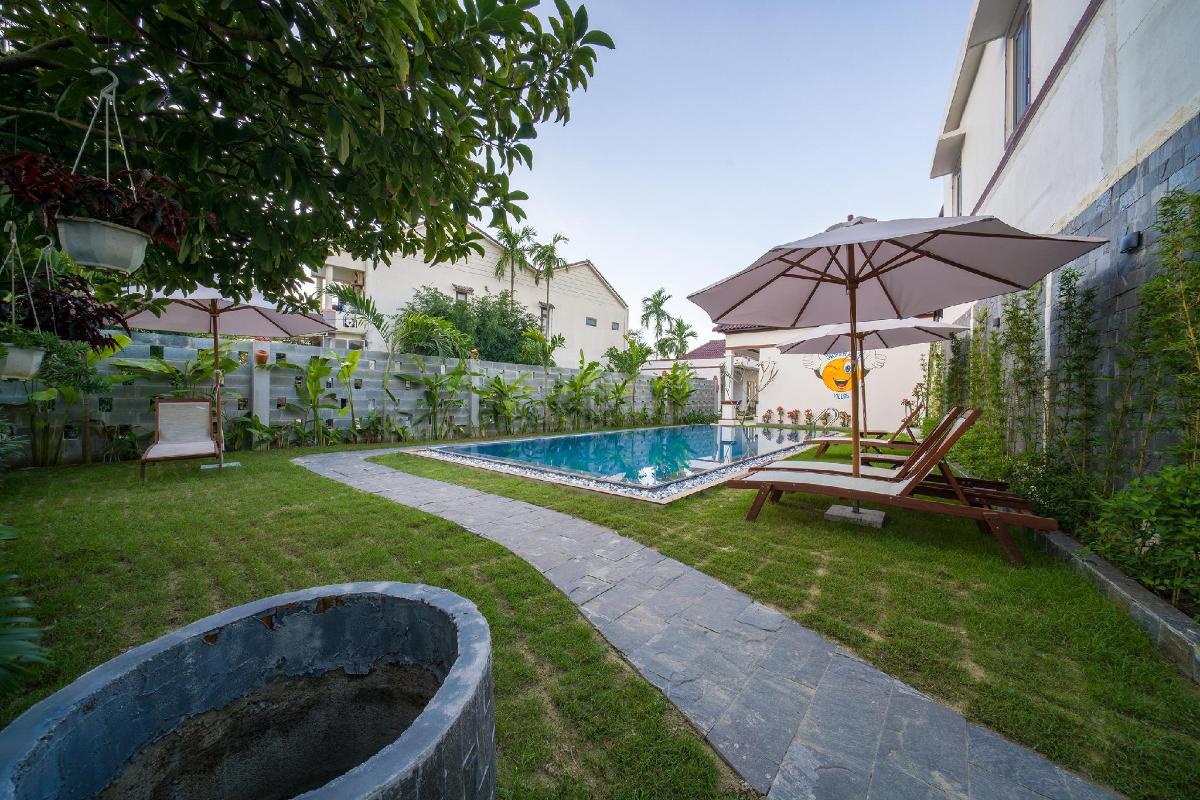 Laughter Garden Villas - KKday
