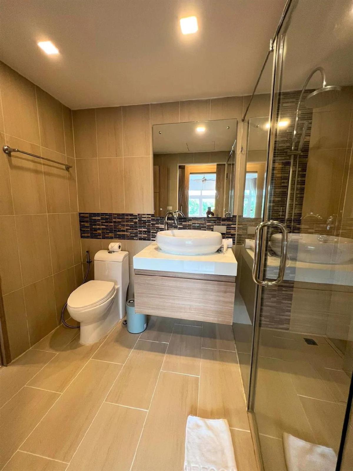 Calypso Gardens 1 Bedroom Condo In Nai Harn - KKday