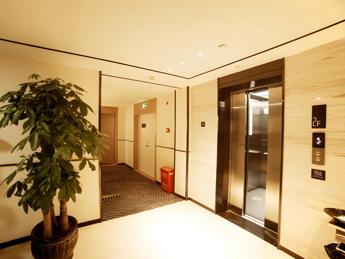 City Comfort Inn Ezhou Huahu Airport High-speed Railway Station - KKday