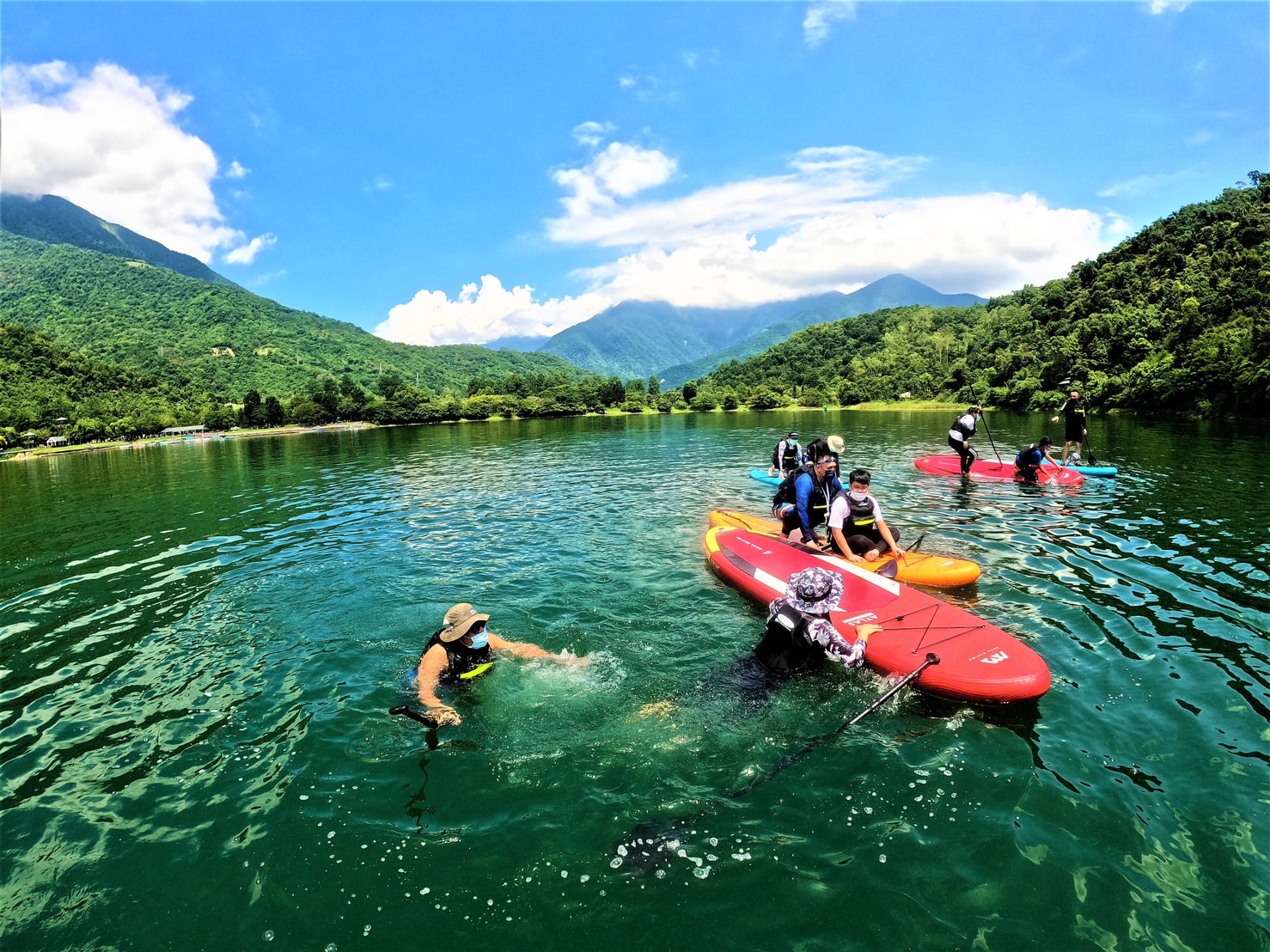 Hualien | Liyu Lake SUP Stand Up Paddle Experience | Ocean SUP - KKday