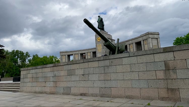 Tour of the rise and fall of Hitler’s Berlin - KKday