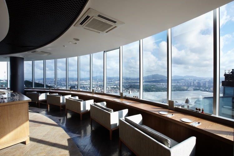 ร้านอาหารนัมซานทาวเวอร์ | บัตรกำนัลรับประทานอาหาร The Place Dining - KKday
