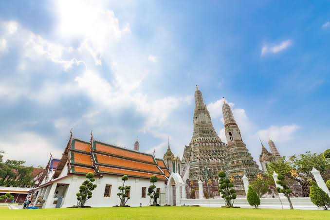 Private Boat & Road Tour | Bangkok Signature Temple Boat & Road - KKday