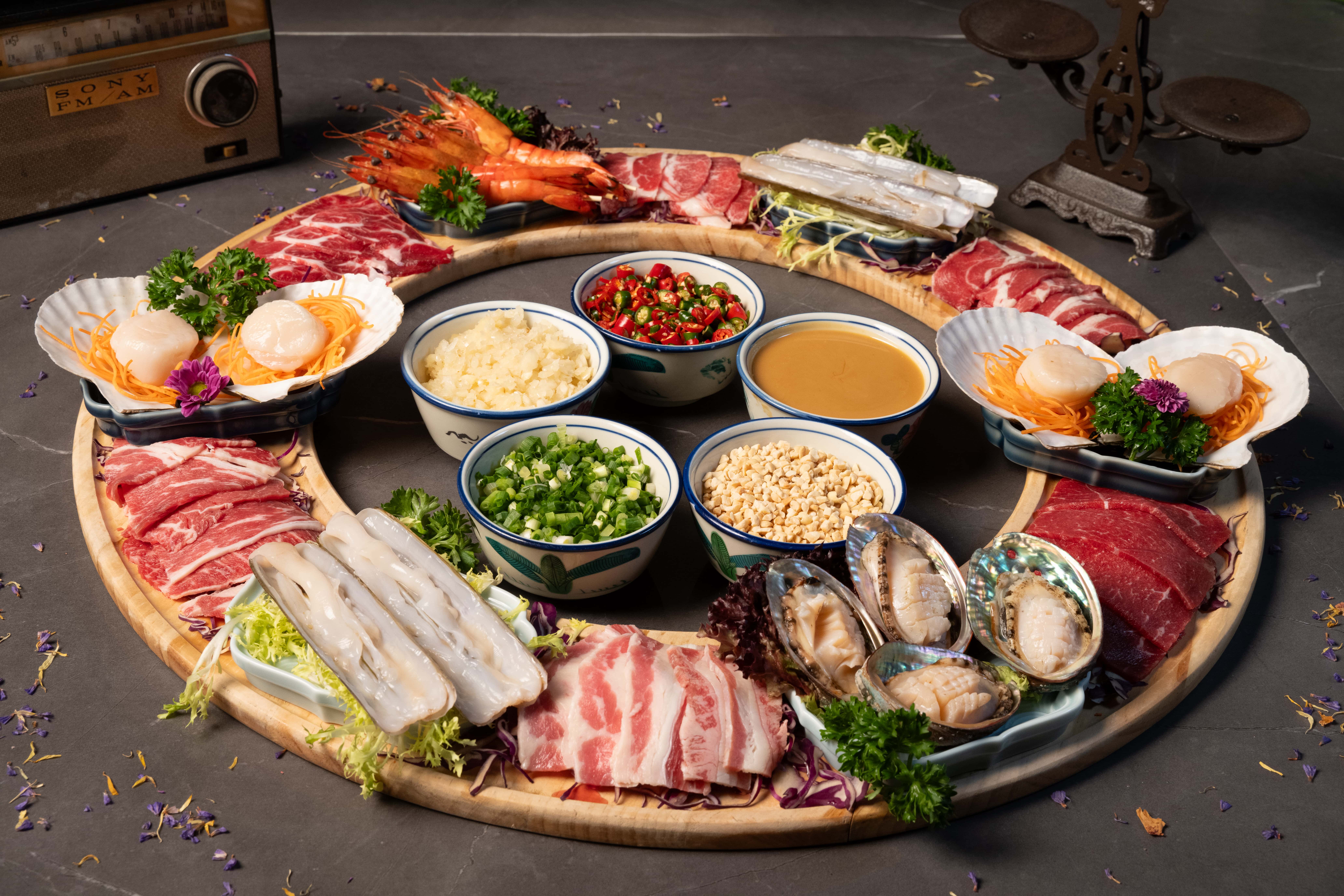 [KKday Promotion] Victorian Era｜Hot Pot Dinner Offers | Retro Decor ...