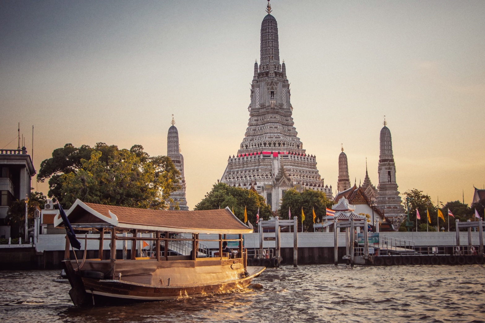 Luxury Cruise along The Chao Phraya River & Dine at Supatra River House ...