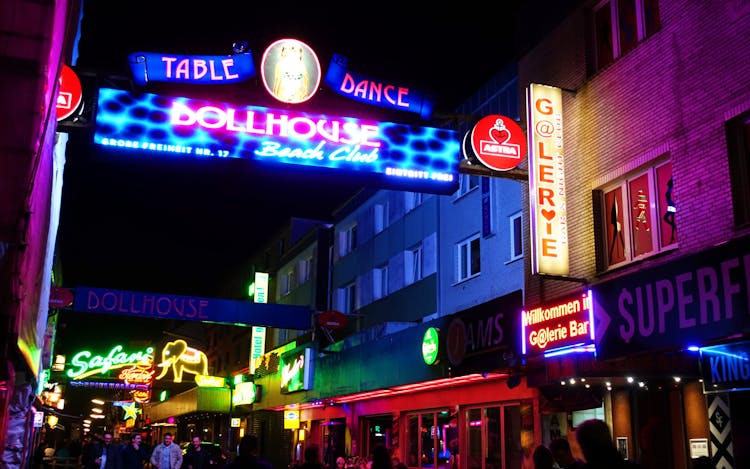 Lust and Vice guided tour of the Reeperbahn in Hamburg - KKday