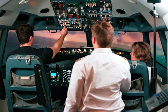 60-minute experience flight in Boeing B747 flight simulator Cologne - KKday