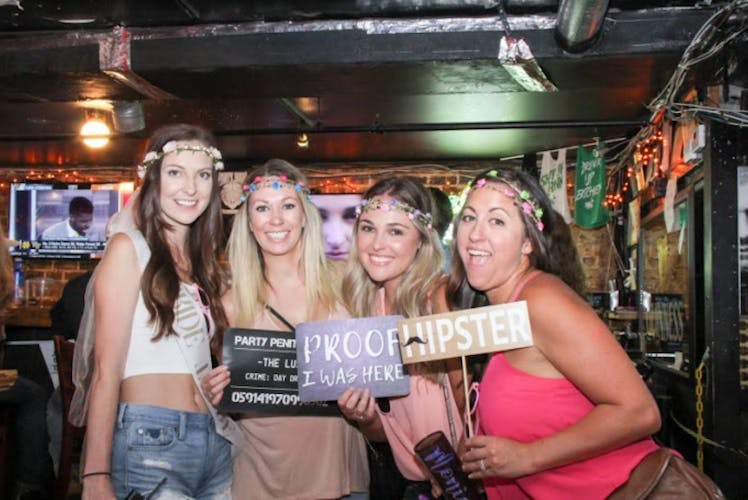 Savannah Drag Queen pub crawl tour - KKday