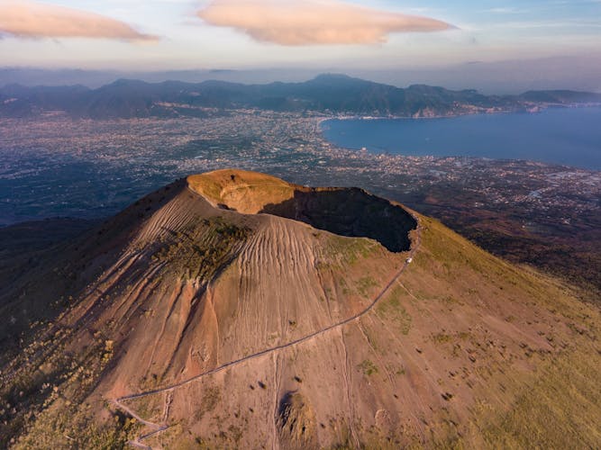 Vesuvio guided trekking - KKday