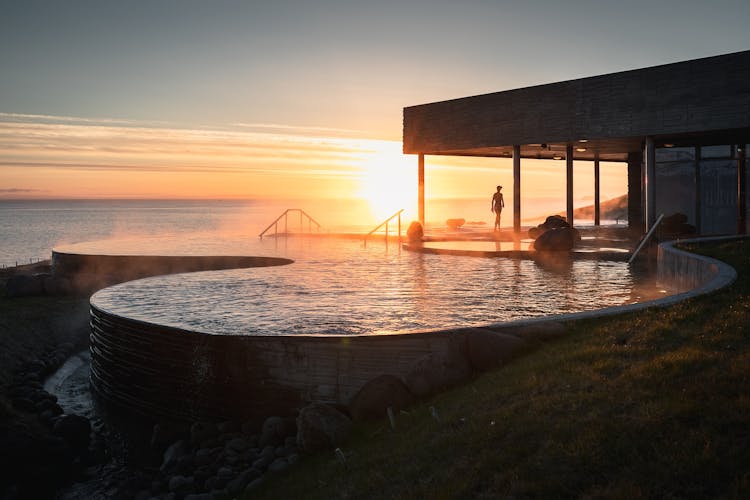 Northern lights and GeoSea geothermal baths tour from Akureyri - KKday