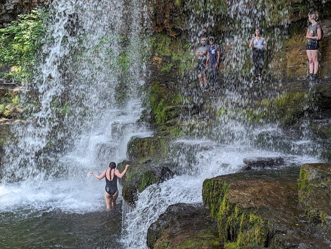 Waterfalls Walk With Transportation From Cardiff - KKday