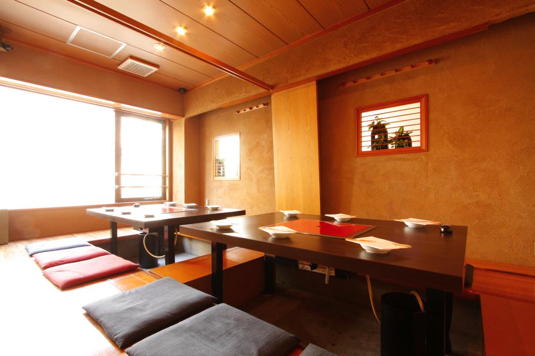 Azabu-Juban, Tokyo | Pork dishes Korean Ton Ton Byoushi | Seat ...