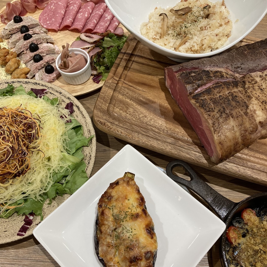 Kanagawa Prefecture Kannai / Isezakicho | Western food Cafe & Bar Eiru ...