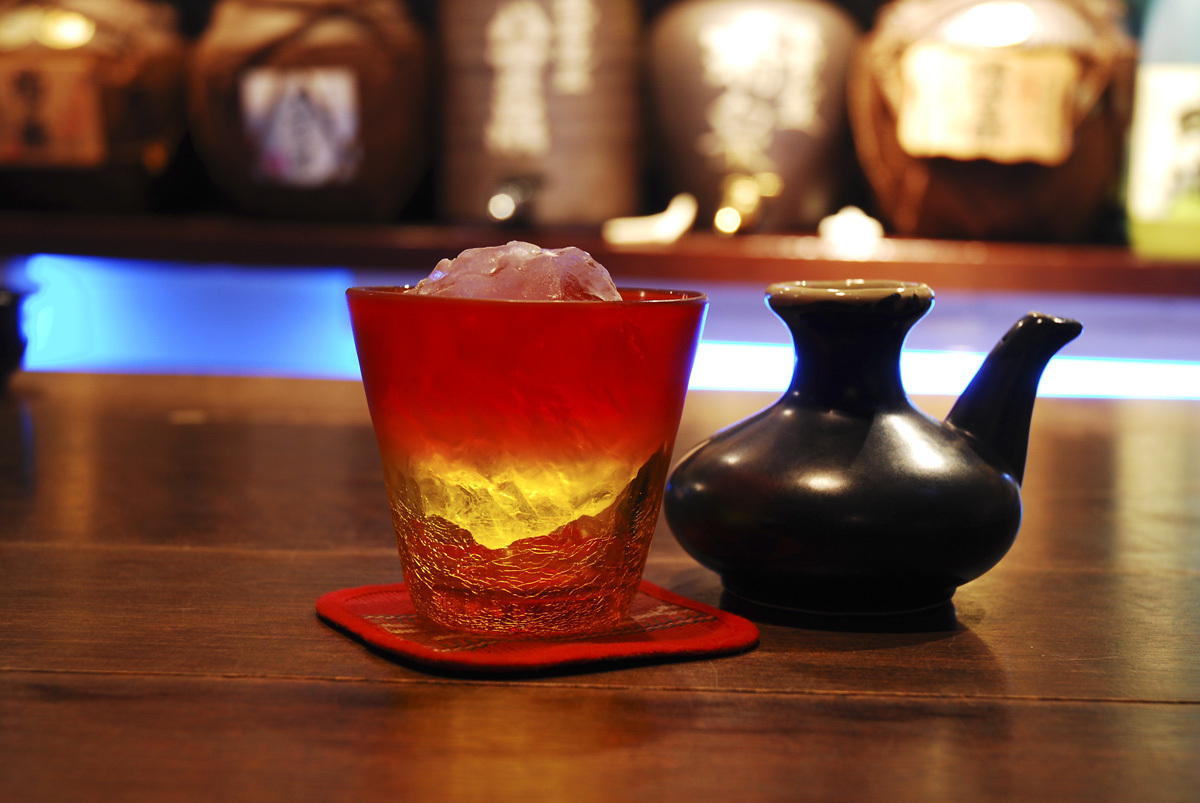 東京麻布十番 | 居酒屋OKINAWAN BAR MAMI-ANA（OKINAWAN BAR MAMI-ANA）|僅座位預定 - KKday