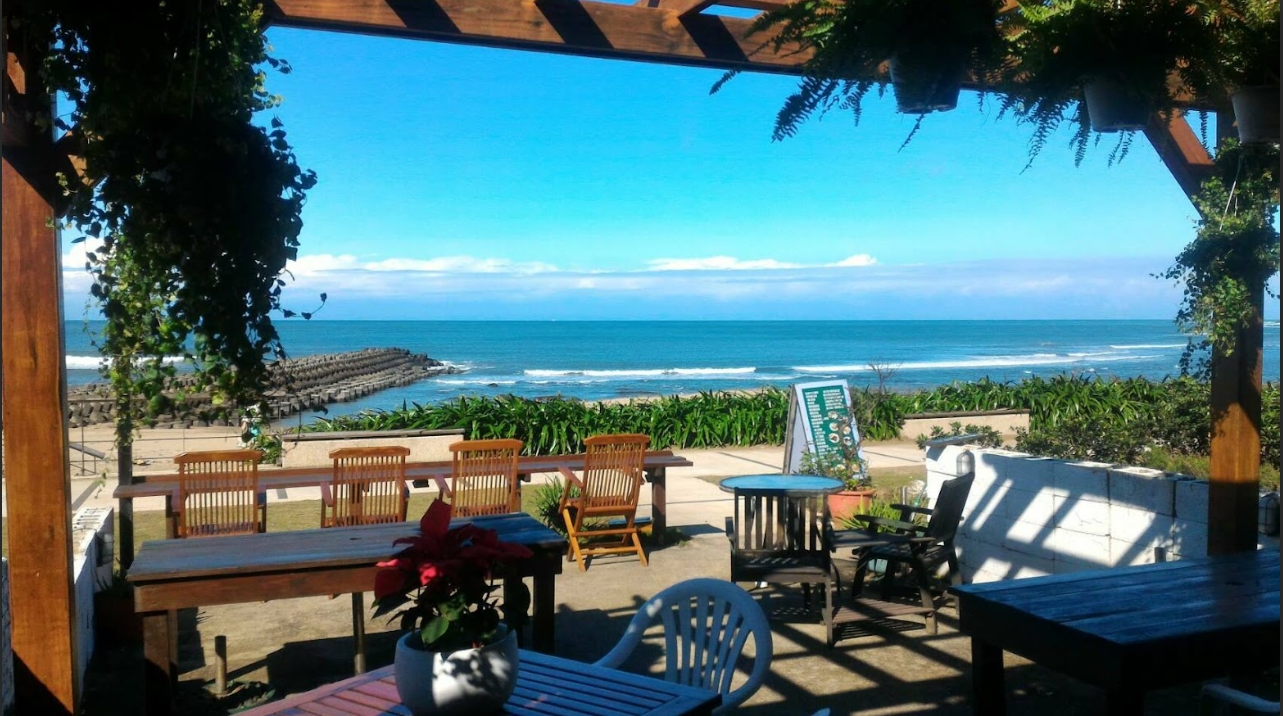 Taiwan Haoxing Crown North Coastline｜Enjoy food and drink with sea view ...