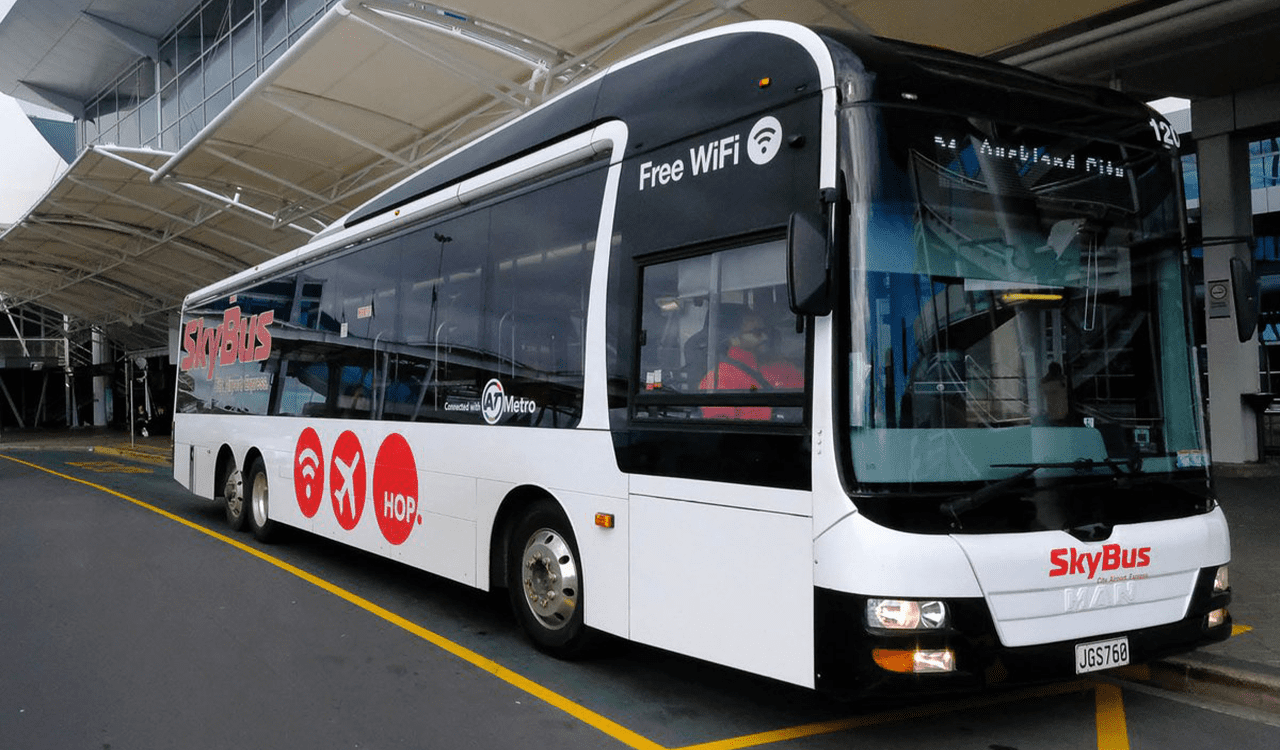 New Zealand Auckland Airport (AKL) Shared SkyBus Transfer to Auckland ...