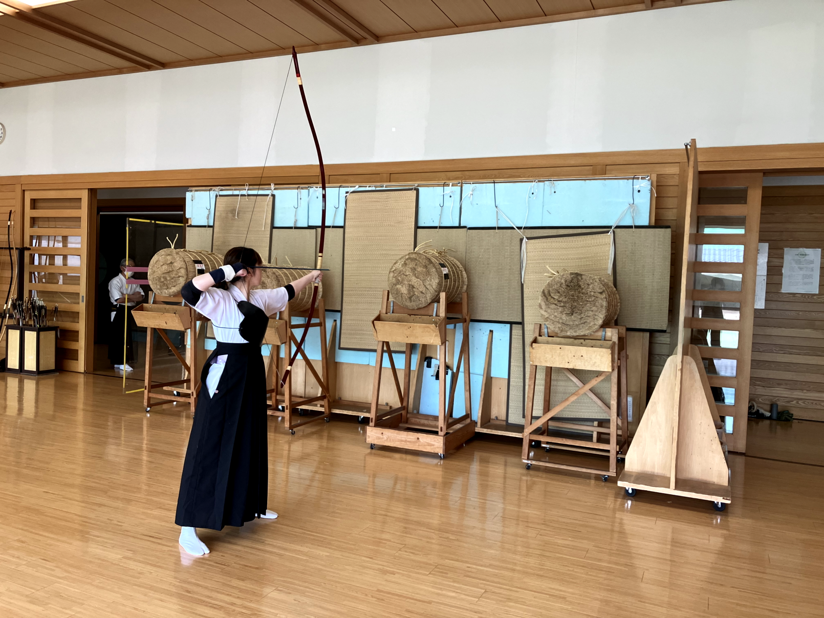 Zen spirits Japanese culture archery -Kyudo- experience tour (pickup ...