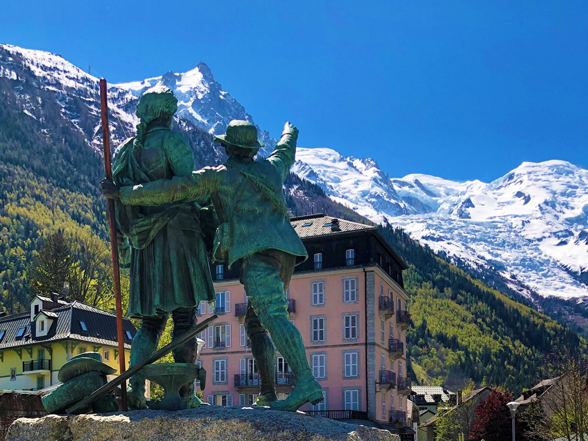 In Geneva: Day trip to Chamonix Mont-Blanc, Aiguille du Midi, and Mer ...