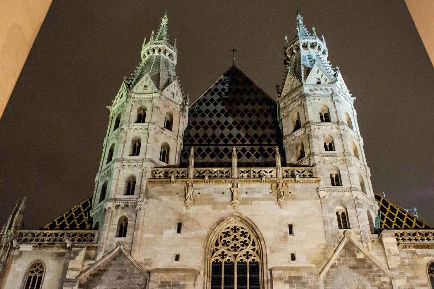 Vienna: Ghosts and Legends Guided Nighttime Walking Tour｜Austria - KKday